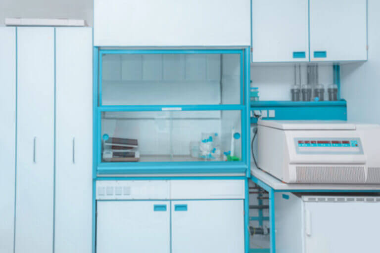 Understanding Fume Hood Face Velocity Requirements | LOC Scientific